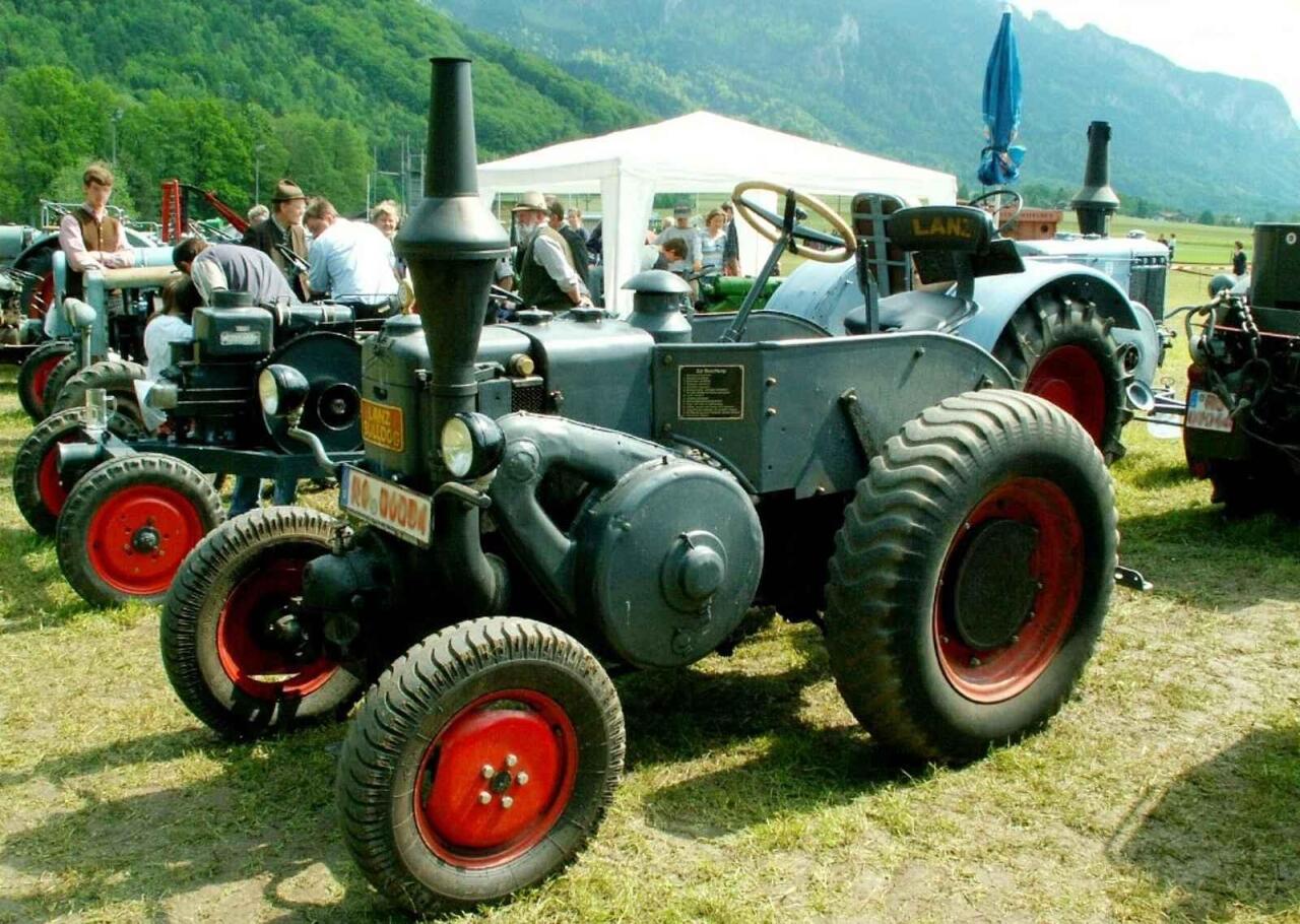 Legendární traktor byl symbol své doby: Bulldog přežil generace jiných ...