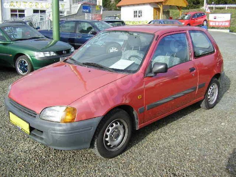 Toyota Starlet nebo Daihatsu Charade? | Největší inzerce autobazarů ...