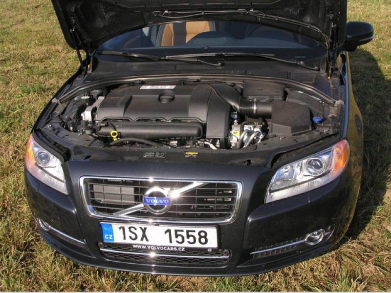 Jaký vybrat benzínový motor pro ojeté Volvo S80? | Největší inzerce ...