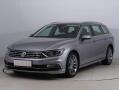 Volkswagen Passat R-Line 2.0 TDI, Serv.kniha | Největší inzerce ...