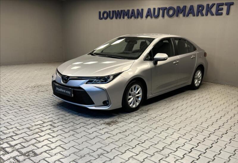 Toyota Corolla 1,5 AT Comfort SD | Největší inzerce autobazarů - TipCars