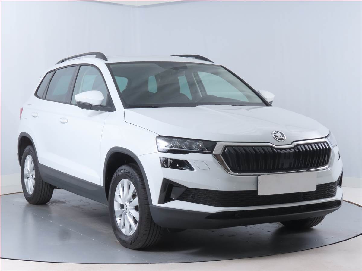 Škoda Karoq Fresh 1.5 TSI | Největší inzerce autobazarů - TipCars